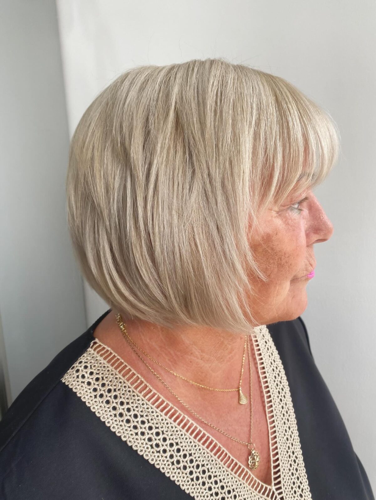 20 Gentle Choppy Bob Hairstyles Over Sixty With Light Body